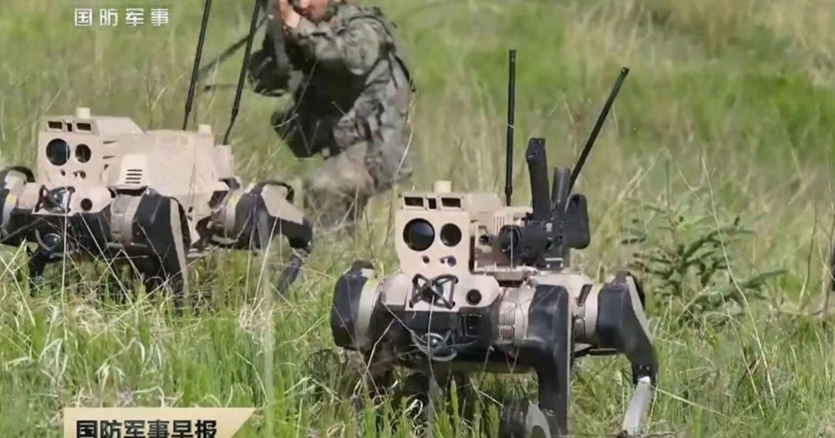 Karinės technologijos žengia į visiškai naują erą: parodė robotus ...