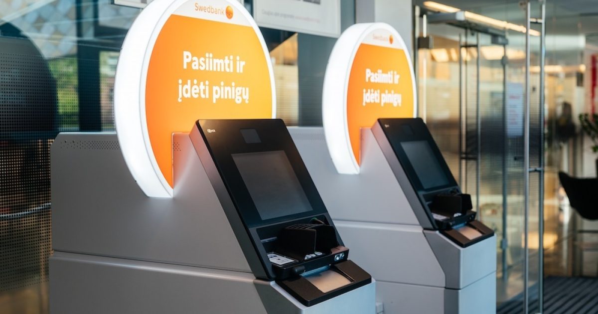 „Swedbank“ įspėja savo klientus: kai kurios banko paslaugos gali tiesiog „nulūžti“, pasakė, kas ...